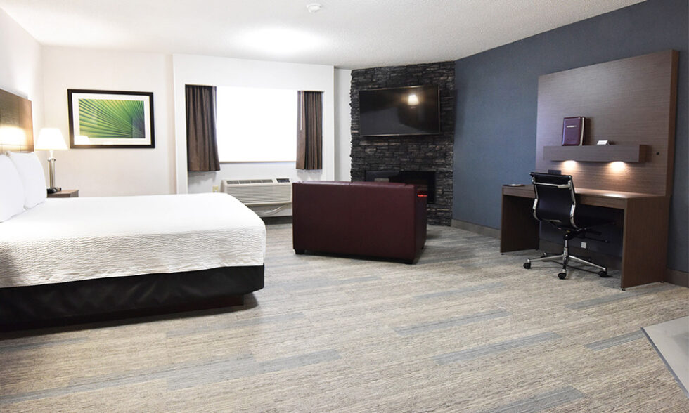 Guest Room – Jacuzzi Suite | Victoria Inn